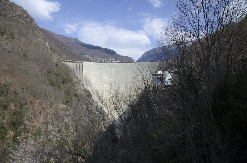 Water Dam stock photo. Image of sunny, cloud, building - 181401752