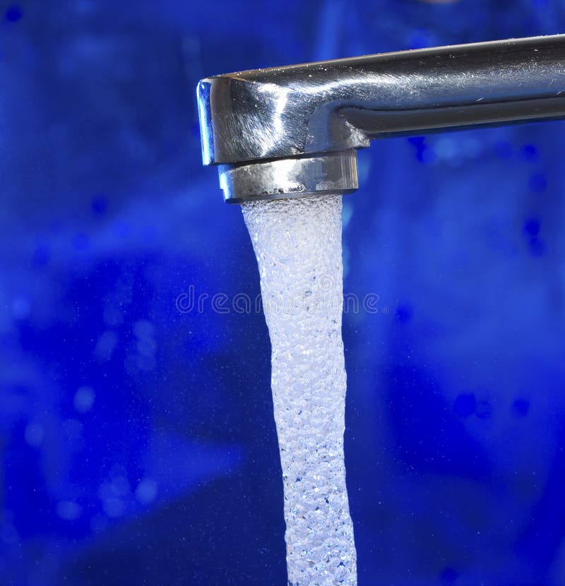 Kraan van lopend water stock foto. Image of zuiver, onscherp - 11256288