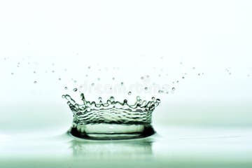 Water drip formed crown stock image. Image of color, bubble - 9860527