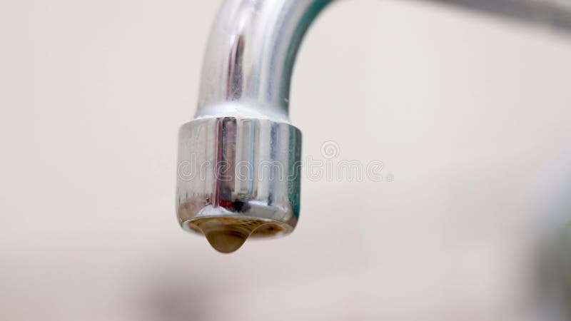 Video: Water dripping from old dirty tap, Water dripping from old dirty tap