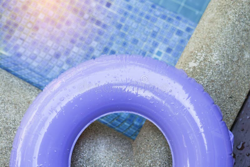 Water Drop Part Purple Ring Pool Stock Photos - Free & Royalty-Free ...