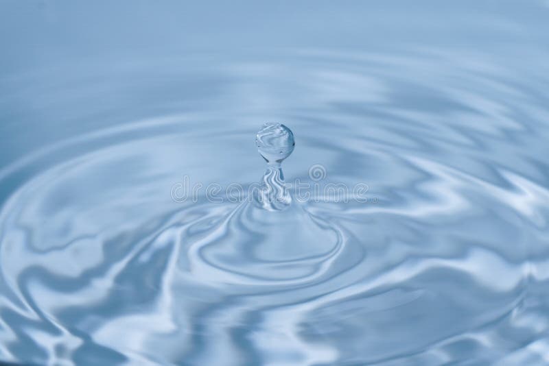Water Droplet Splash with Pyramid Wave Bounce Stock Image - Image of ...
