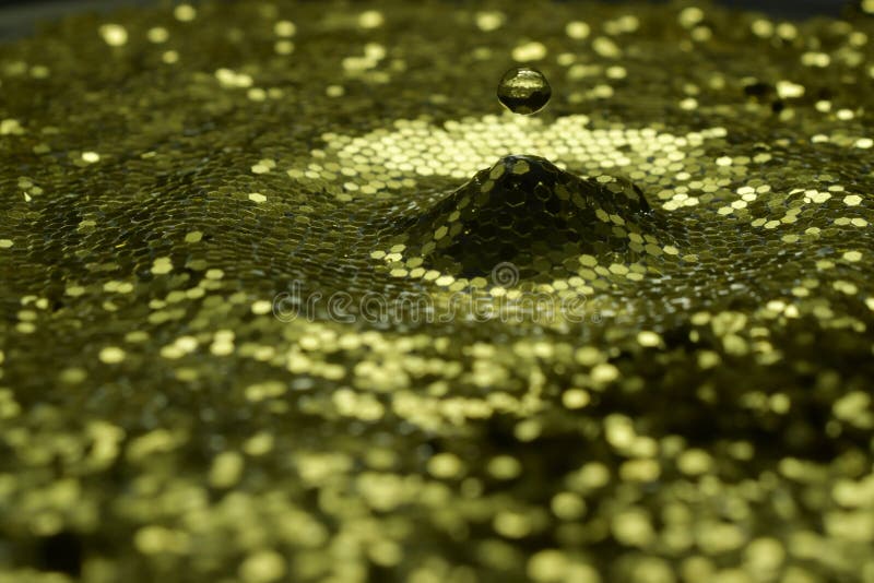 Water Falling Dripplets 033 Stock Image - Image of fallingdripplets ...