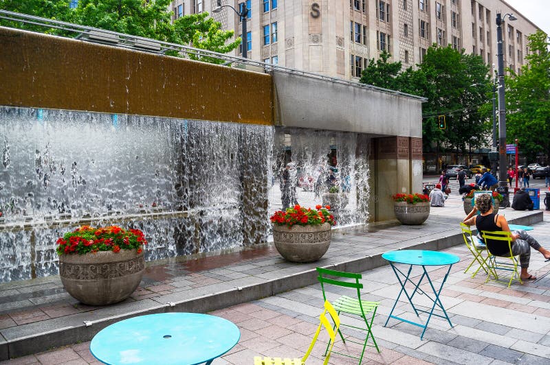 A Water Feature in the Centre of Seattle Editorial Photography - Image ...