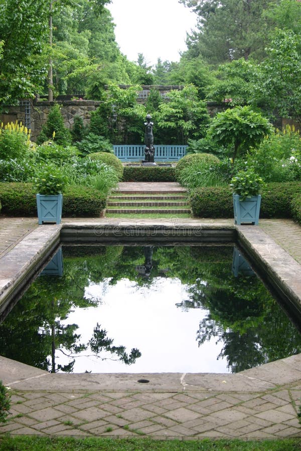 Water feature in a garden stock image. Image of calm, statue - 8868929