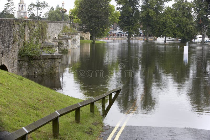 Yalding Bridge editorial photo. Image of water, england - 39264886