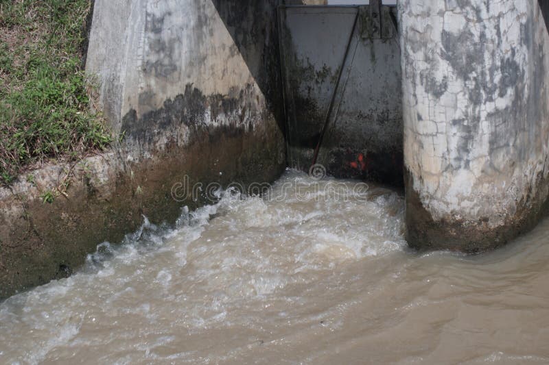 Flood Gate of the Irrigation Canal Stock Photo - Image of flow ...