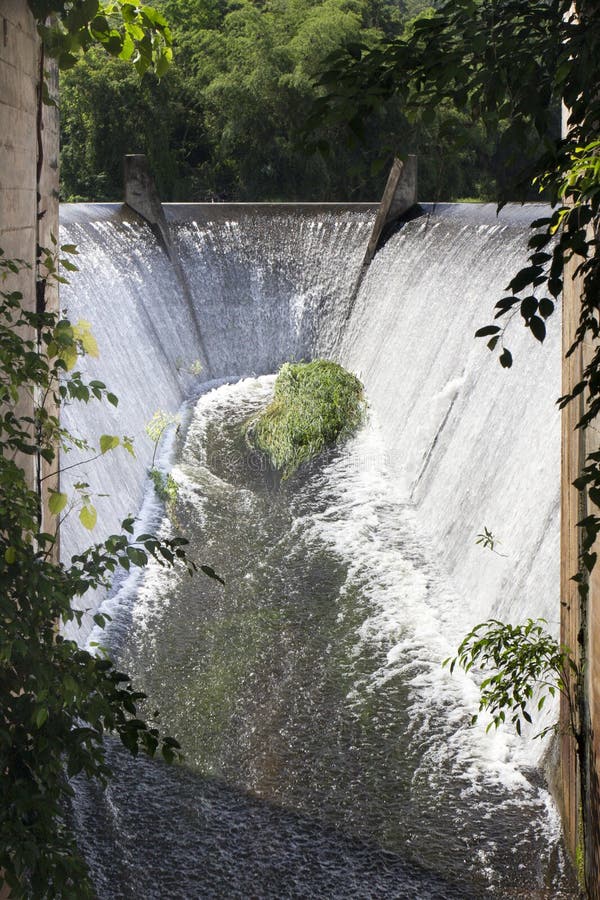 Water Flowing from Spillway Stock Image - Image of structure ...