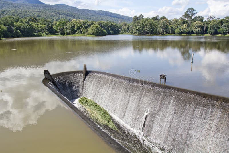 Water Flowing from Spillway Stock Photo - Image of barrage, lake: 33516806