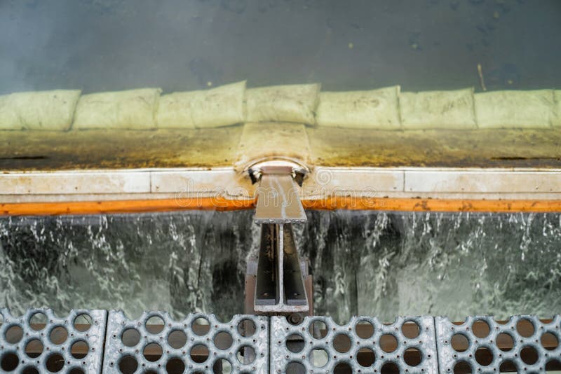 Water Flows Over an Aeration Structure in an Artifical Salmon Spawning ...