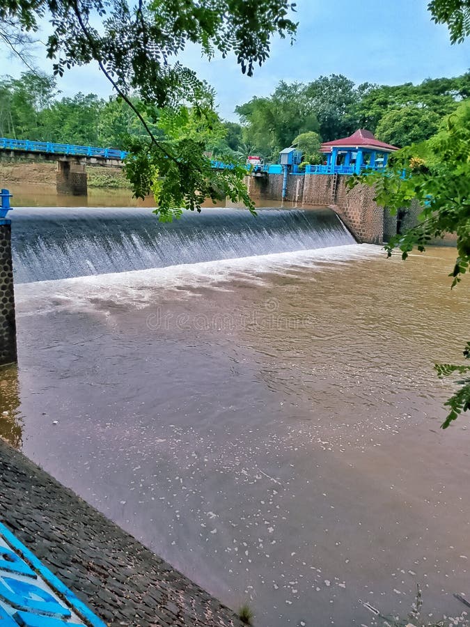 Water Gate for Flood Control, Irrigation, and Water Supply Management ...