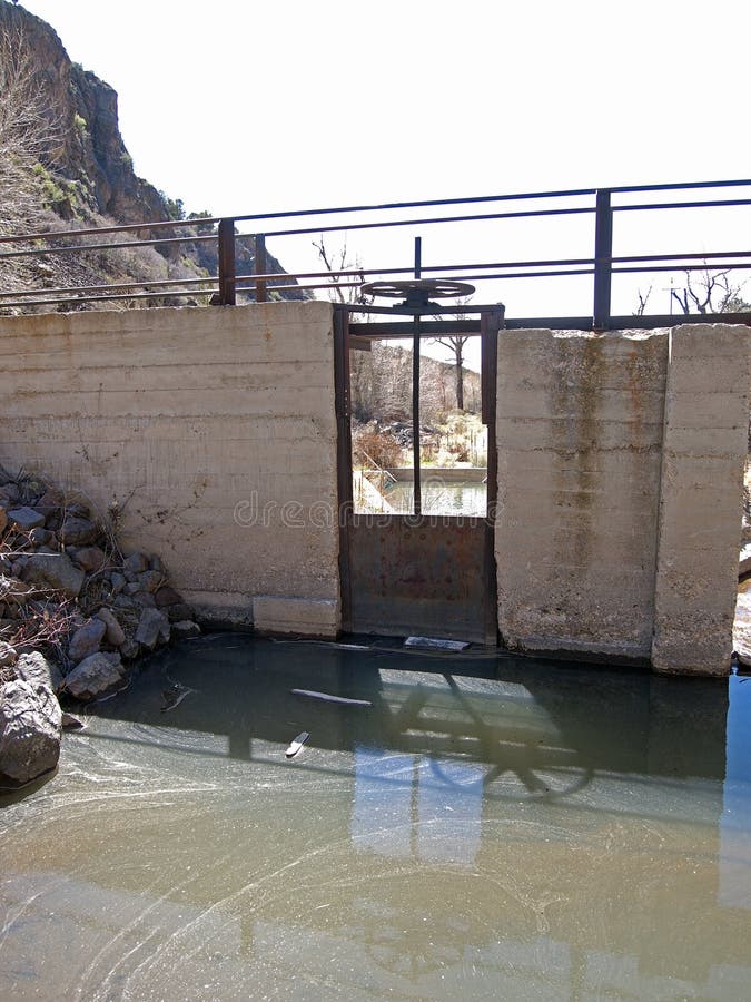 513 Water Dam Gate Irrigation Canal Stock Photos - Free & Royalty-Free ...