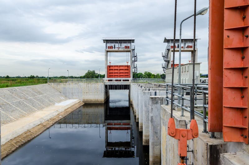 506 Water Dam Gate Irrigation Canal Stock Photos - Free & Royalty-Free ...