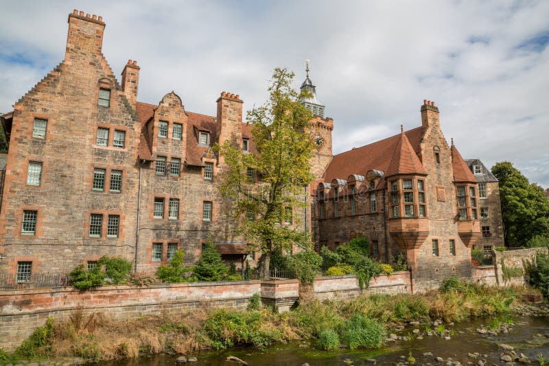 The Water of Leith Walk and Houses in Edinburgh Stock Image - Image of ...