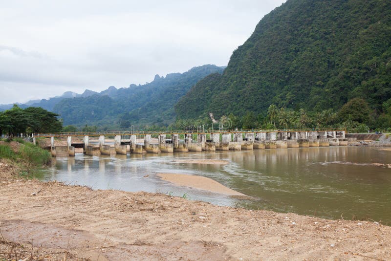 Water Lift Gate,small Dam, Irrigation Dam Stock Image - Image of ...