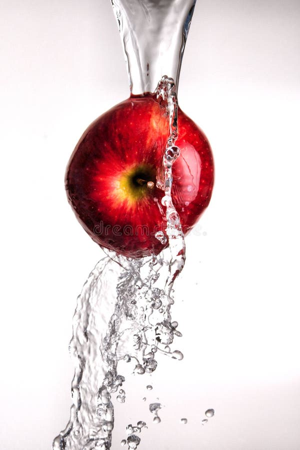 1+ Water pouring off red apple Free Stock Photos - StockFreeImages
