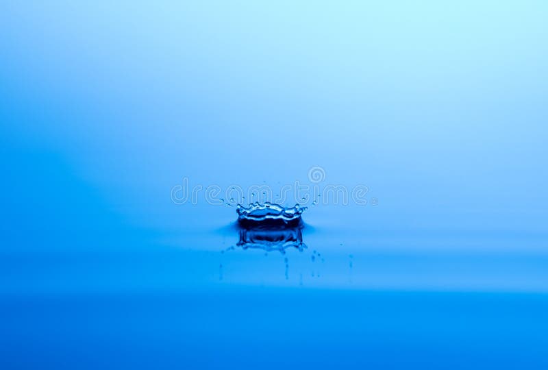 Water splash crown stock photo. Image of nature, drop - 112187958