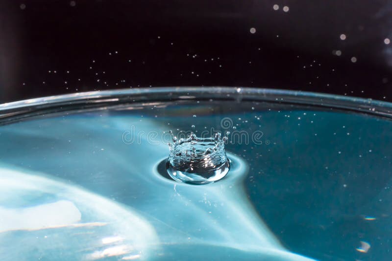 Water Splash in Crown Shape and Falling Drop. Splash of the Falling ...