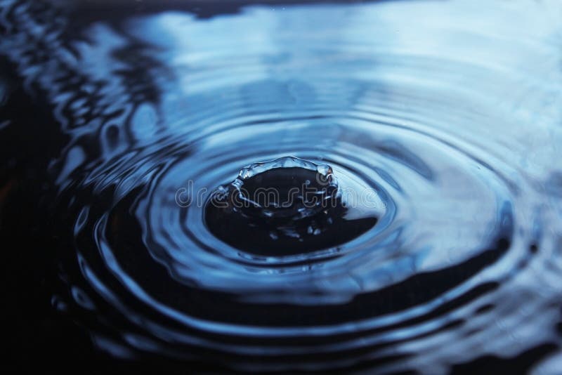 Water Splash Crown on Water Surface Stock Photo - Image of shape ...