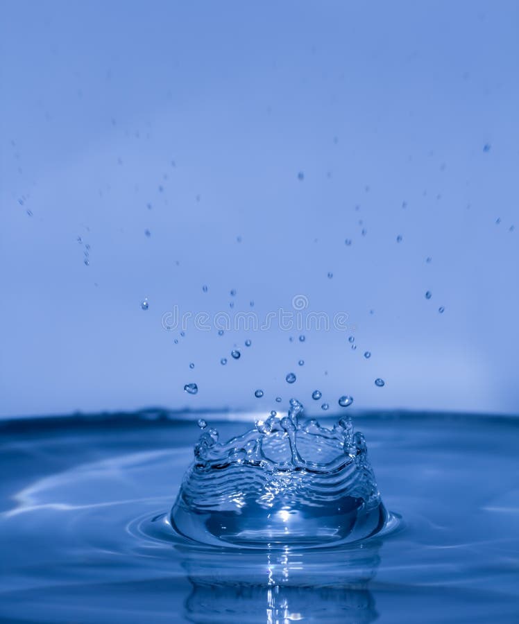 Water splash like crown stock image. Image of liquid - 55937579
