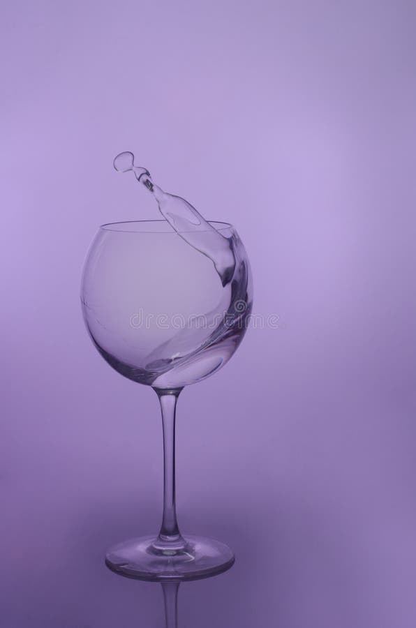 Water Splash in Round Glass Stock Image - Image of health, blue: 87619947