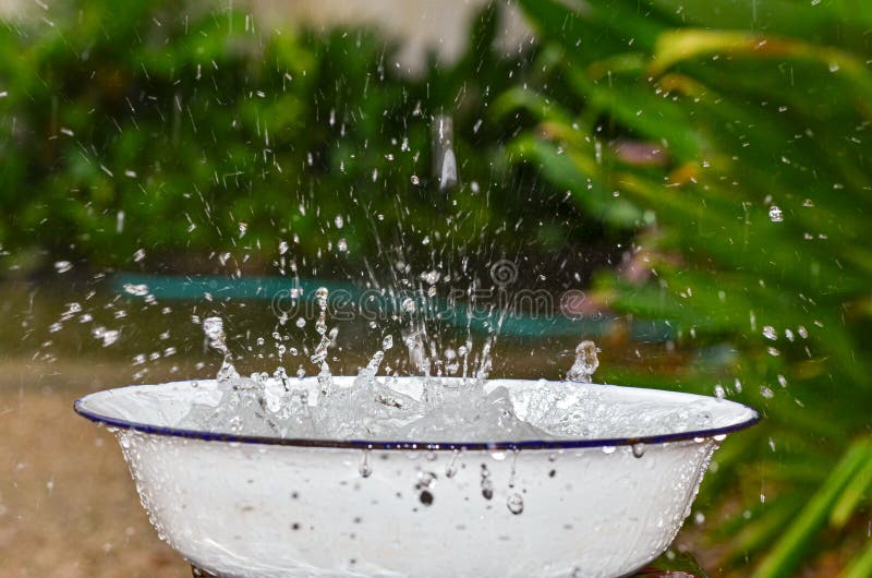 Water Splashed into the Basin Stock Photo - Image of nature, liquid ...
