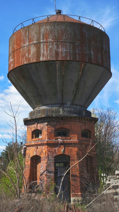 Water Tank Rust 4 stock photo. Image of rust, tank, nailed - 3975868