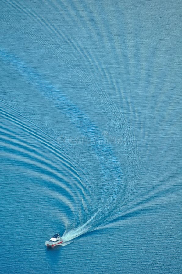 The Water Wave of a Speedboat Stock Photo - Image of nautical, mountain ...