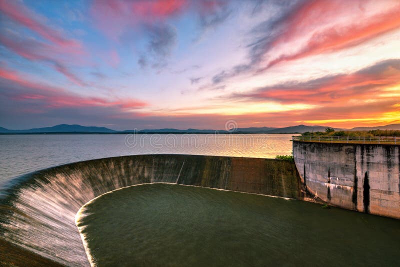 Water weir stock image. Image of closeup, lake, overflow - 43661131