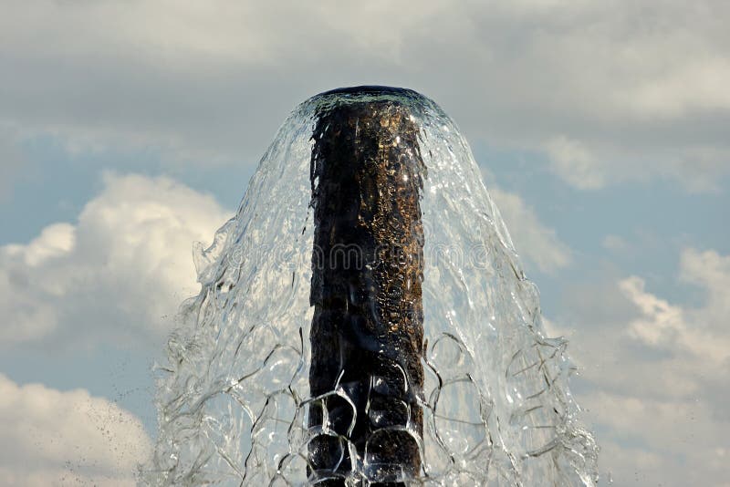 Waterbron stock afbeelding. Image of druppel, glanst - 30581881