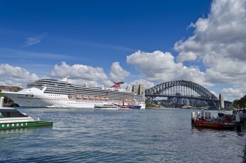Watercraft on Sydney Harbour Editorial Stock Image - Image of cruse ...