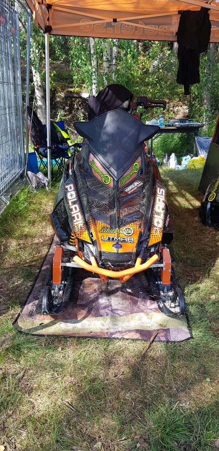 Watercross racing editorial photo. Image of watercross - 122099086