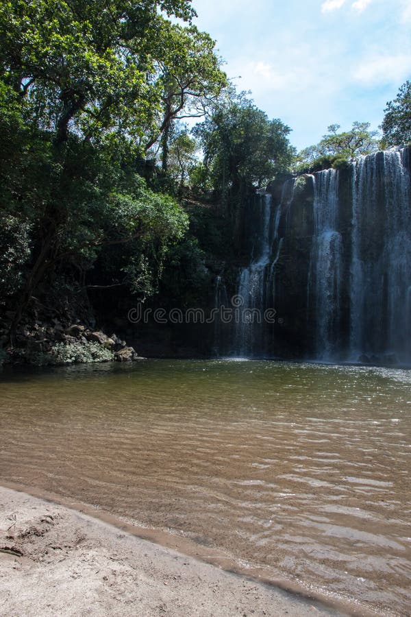 Llano De Cortes Waterfall HDR Stock Image - Image of costa, rica: 28003259