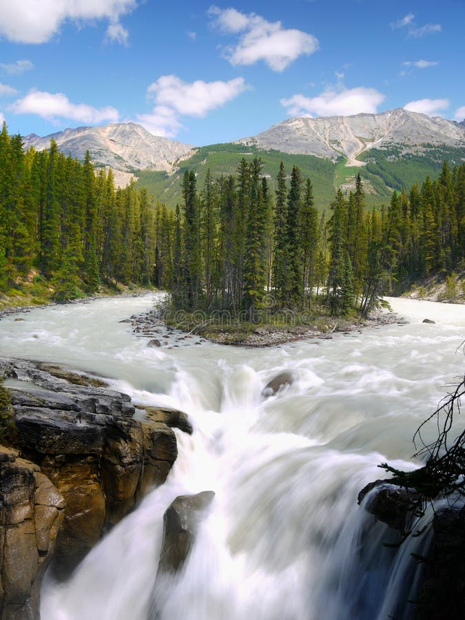 Waterfall in Canada stock image. Image of rock, beautiful - 83326711
