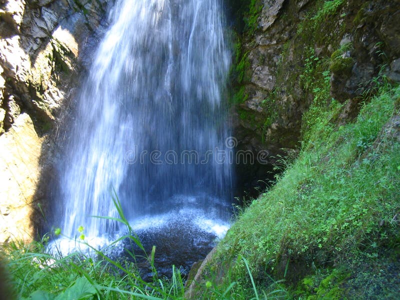 Waterfall S Bottom Close-up Stock Photo - Image of shape, foliage: 1070962