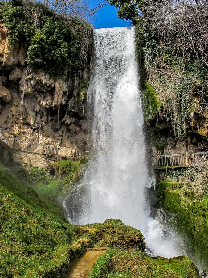 Waterfall-Vertical-v2 stock image. Image of long, motion - 75341739