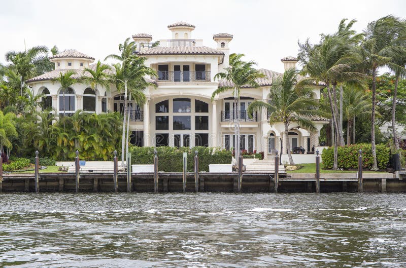 Waterfront real estate editorial photo. Image of america - 73777316