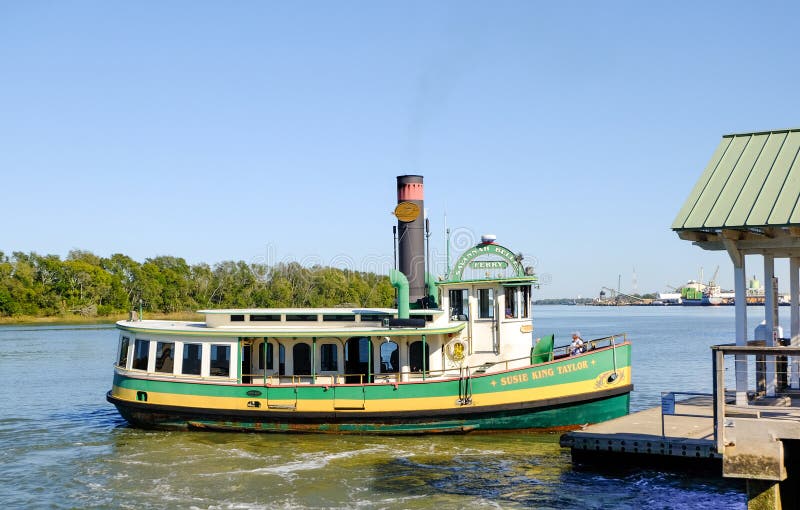Waterfront of Savannah, Georgia, USA Editorial Photo - Image of ferry ...