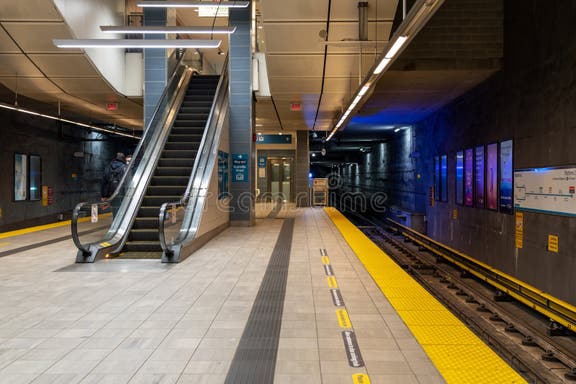 Waterfront Station Skytrain Canada Line Subway Platform. Vancouver ...