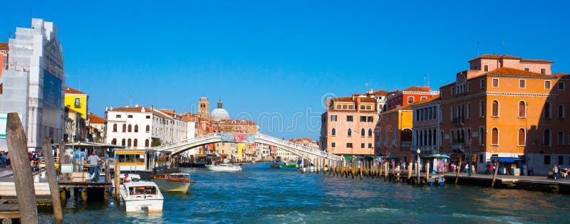 Waterfront Venice editorial photo. Image of palm, boat - 55808581