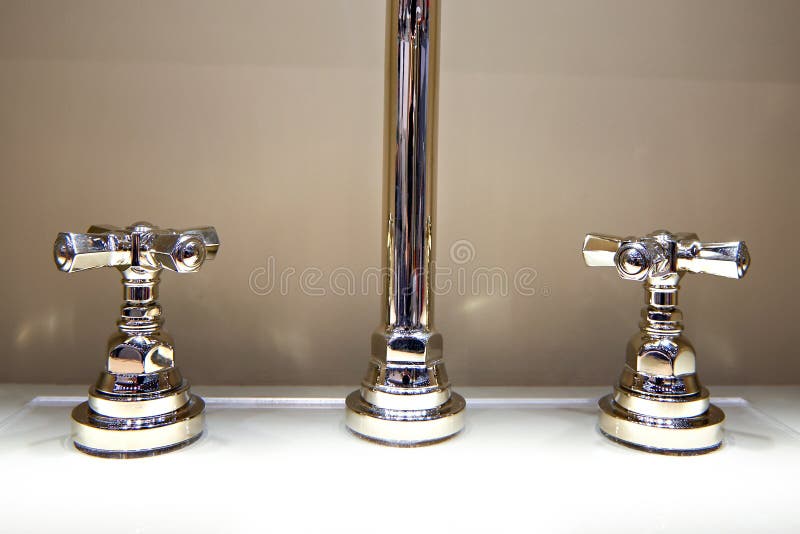 Waterkraan Met Heet En Koud Water Stock Foto - Image of achtergrond ...