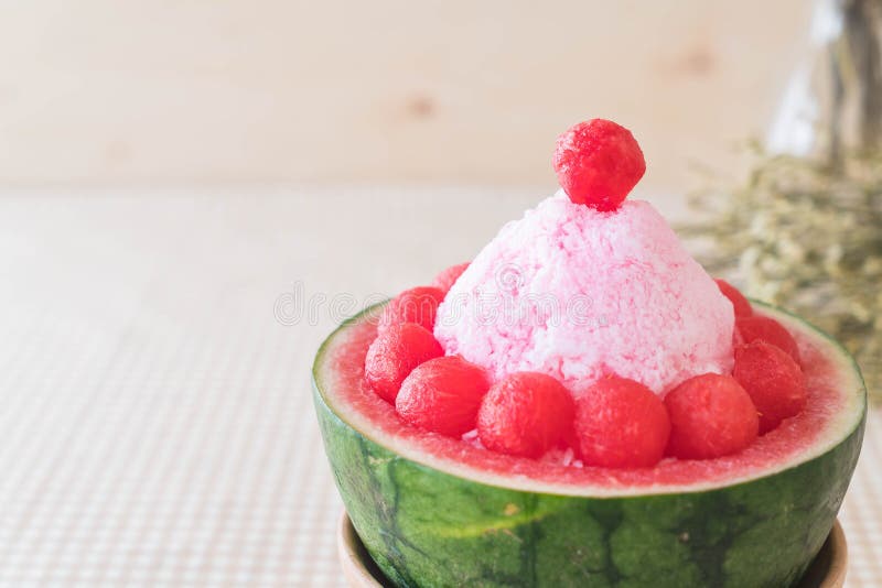 Watermelon bingsu dessert stock image. Image of korea - 92890327