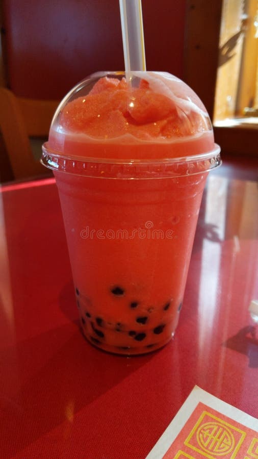 Watermelon Bubble Tea stockfoto. Bild von tapioka, luftblase - 157785328