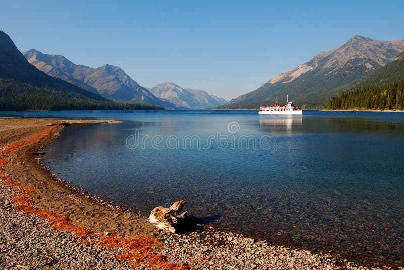 Waterton Lake Provincial Park Stock Image - Image of mirror, ferry: 3675959