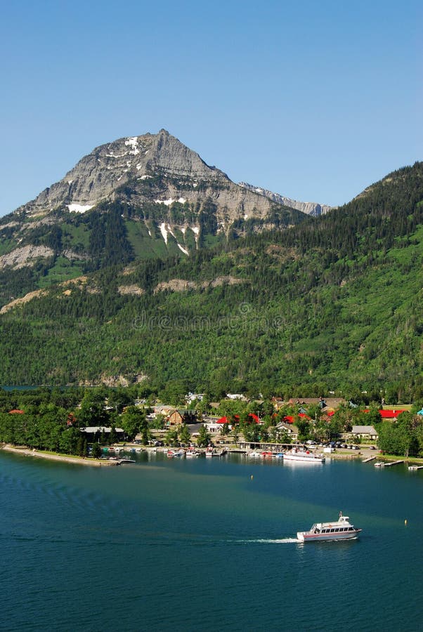 Waterton Lakes Natianal Park Stock Image - Image of forest, lake: 5844929