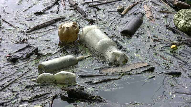 Watervervuiling stock video. Video of vuiligheid, water - 35419300