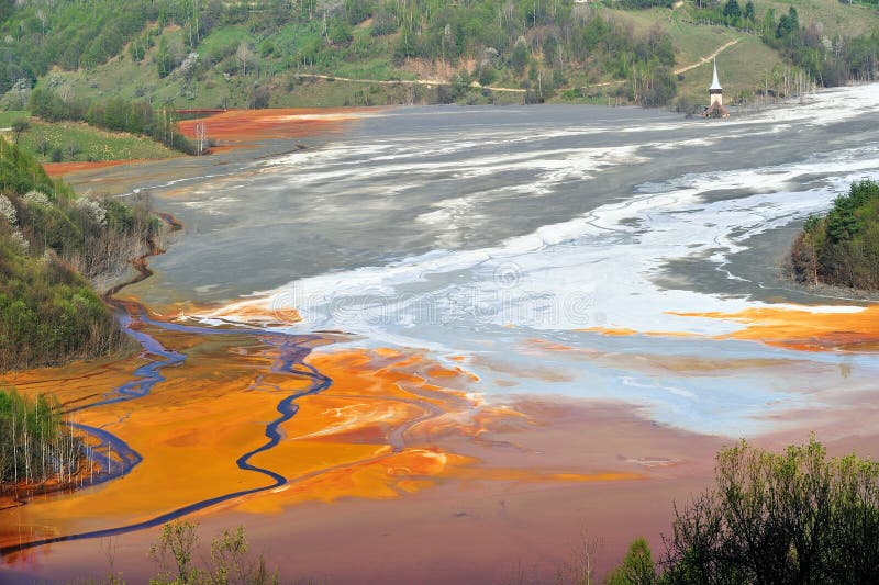 Watervervuiling stock afbeelding. Image of vernietiging - 9290517