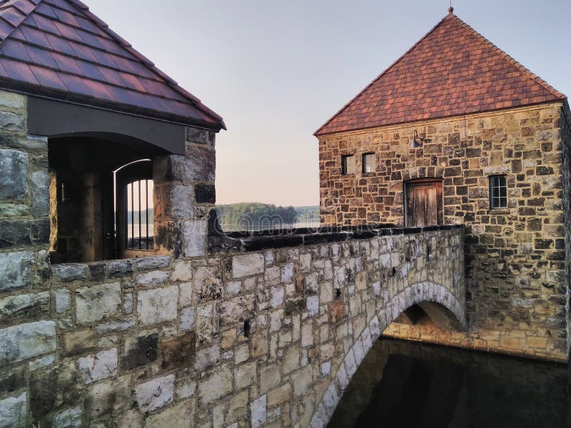 Waterwheel editorial photography. Image of building - 122322327