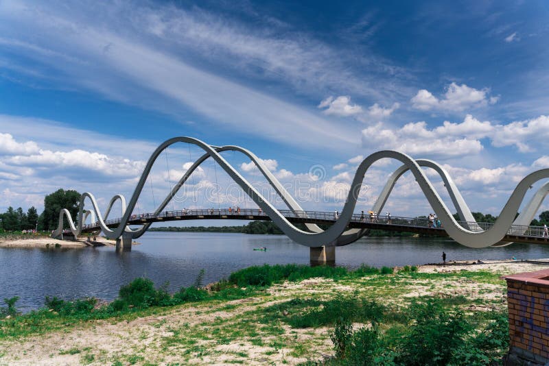 The Wave of Azov Pedestrian Bridge in Kyiv Park Natalka Stock Image ...