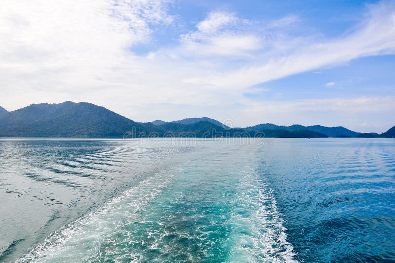 Wave from Behind stock image. Image of ocean, duckdive - 3975121
